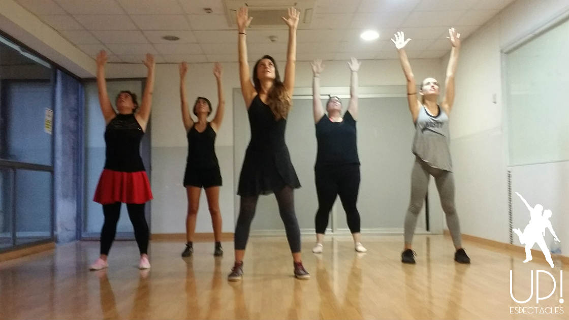 Nos ponemos en forma con una clase de baile muy completa | Up!Dansa
